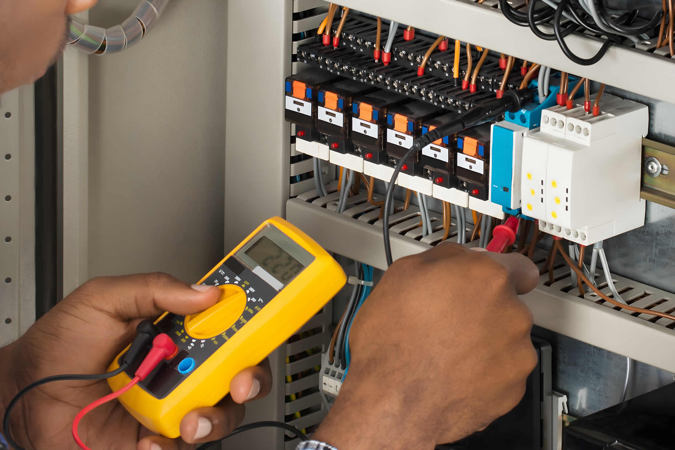 Commercial Fuse Box Installations - PES Heating and Plumbing
